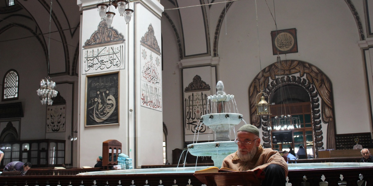 Bursa's Great Mosque: A Masterpiece of Ottoman Spiritual Architecture ...